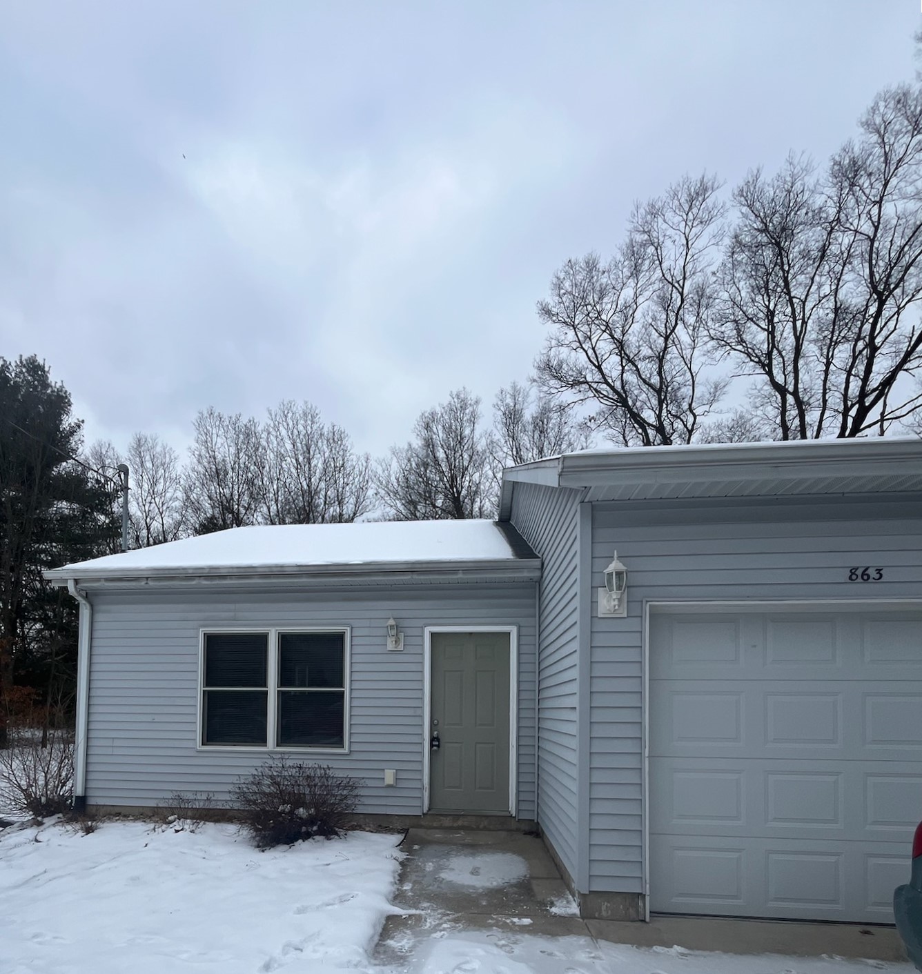 Home [mirealestatemanagement.managebuilding.com]